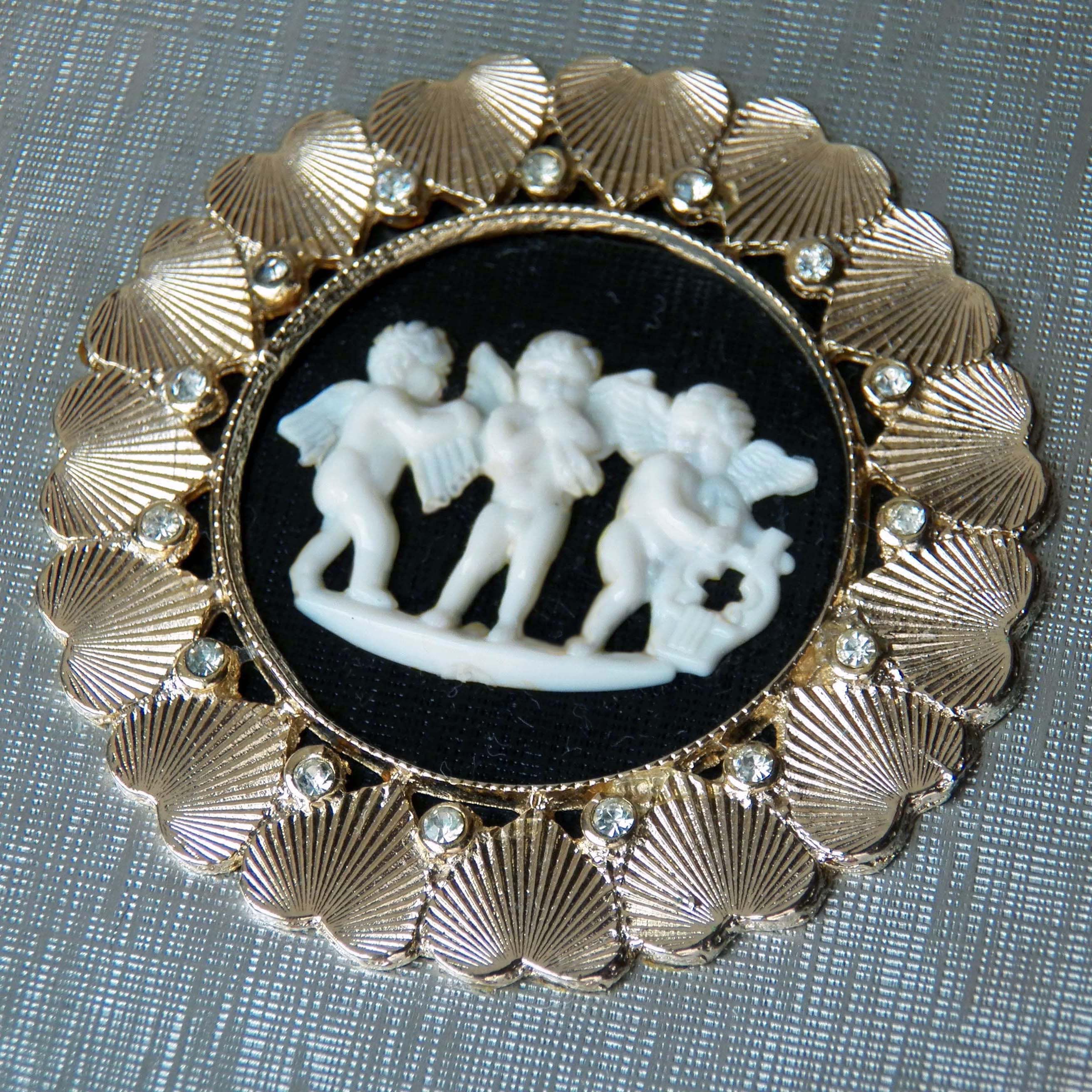 Cupids Musicians Cameo Volupte Powder Compact 1950s, Heart and ...