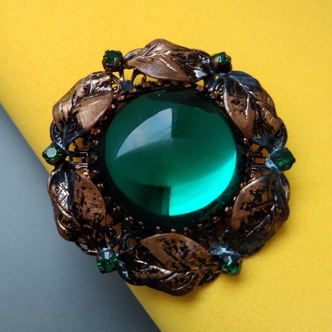 West Germany Large Green Crystal Brooch, Rhinestone Bronze Leaves Weath ...