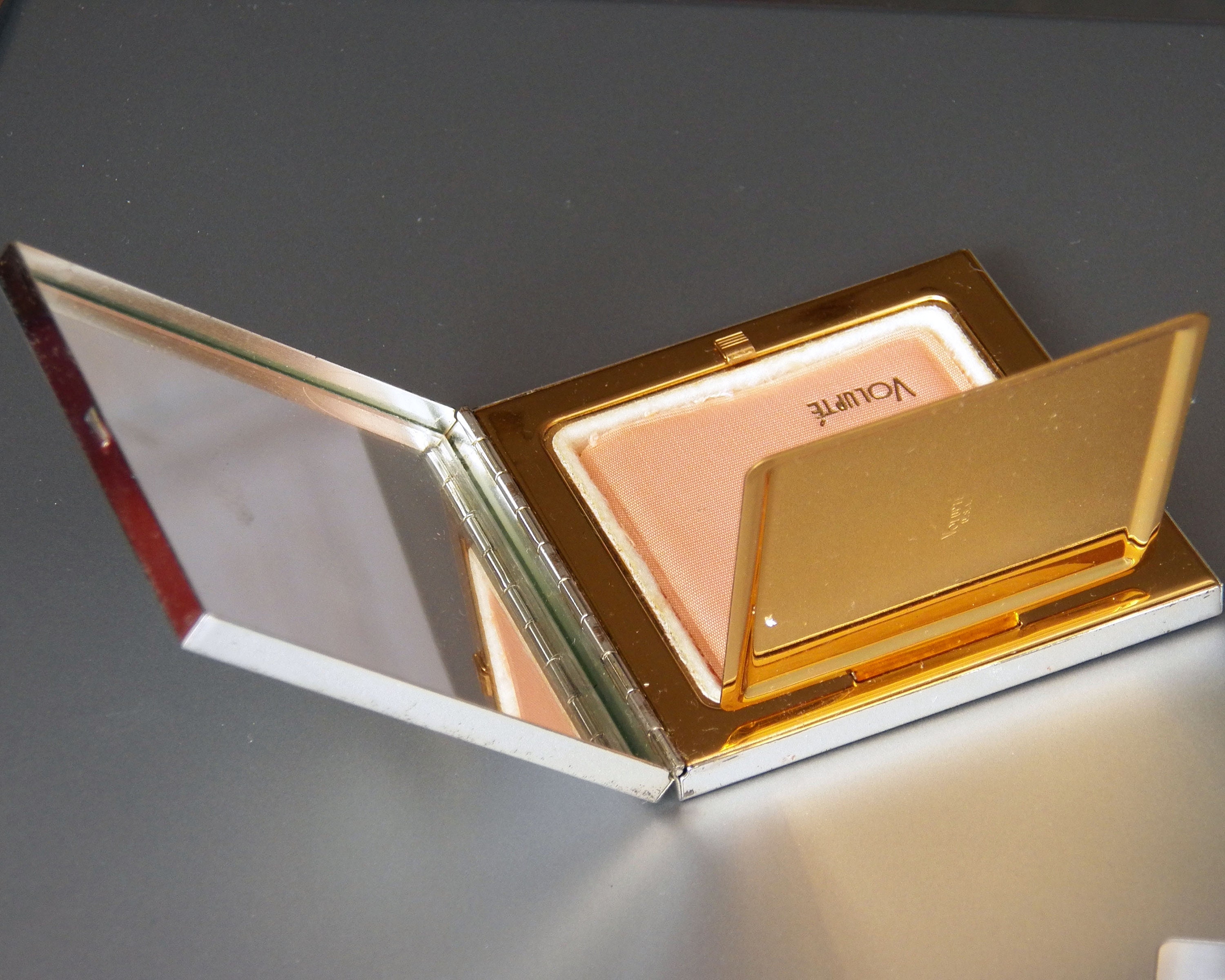 Cupids Musicians Cameo Volupte Powder Compact 1950s, Heart and ...