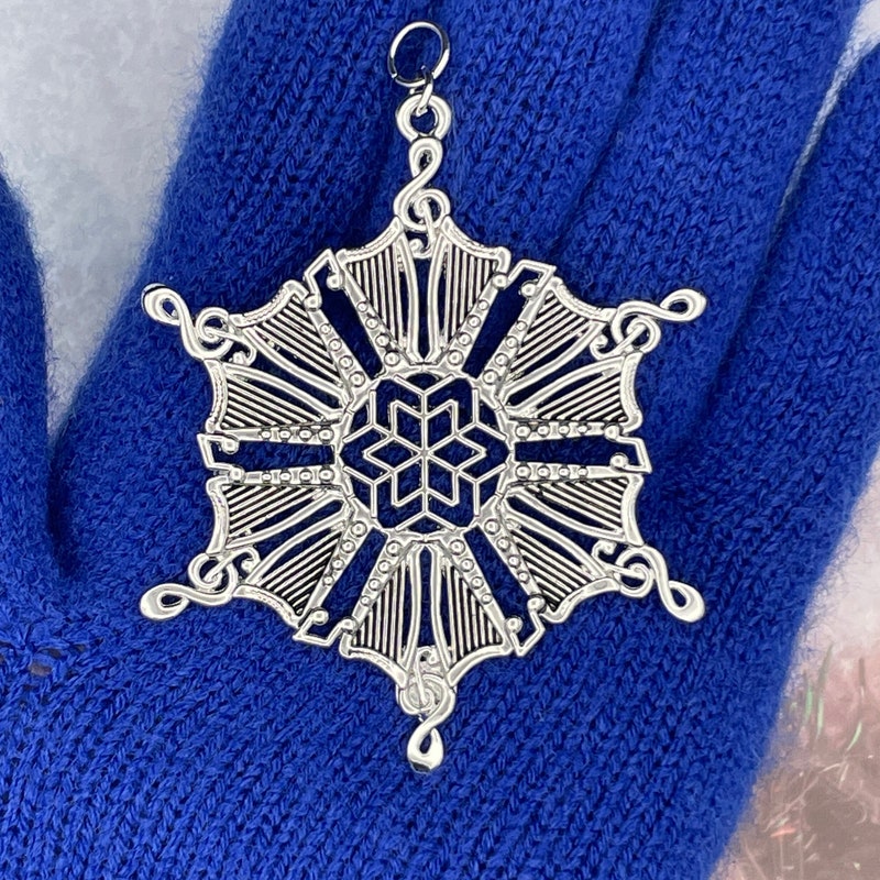 Treble Snowflake - Etsy