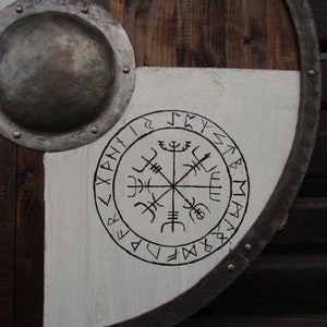 Vegvisir Battle Shield Viking Shield, Viking Shield, Medieval Shield ...