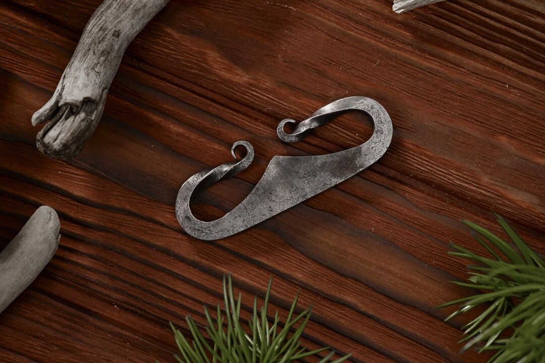 Hand-forged Viking Firesteel Fire Striker, Outdoor Bushcraft Tool ...