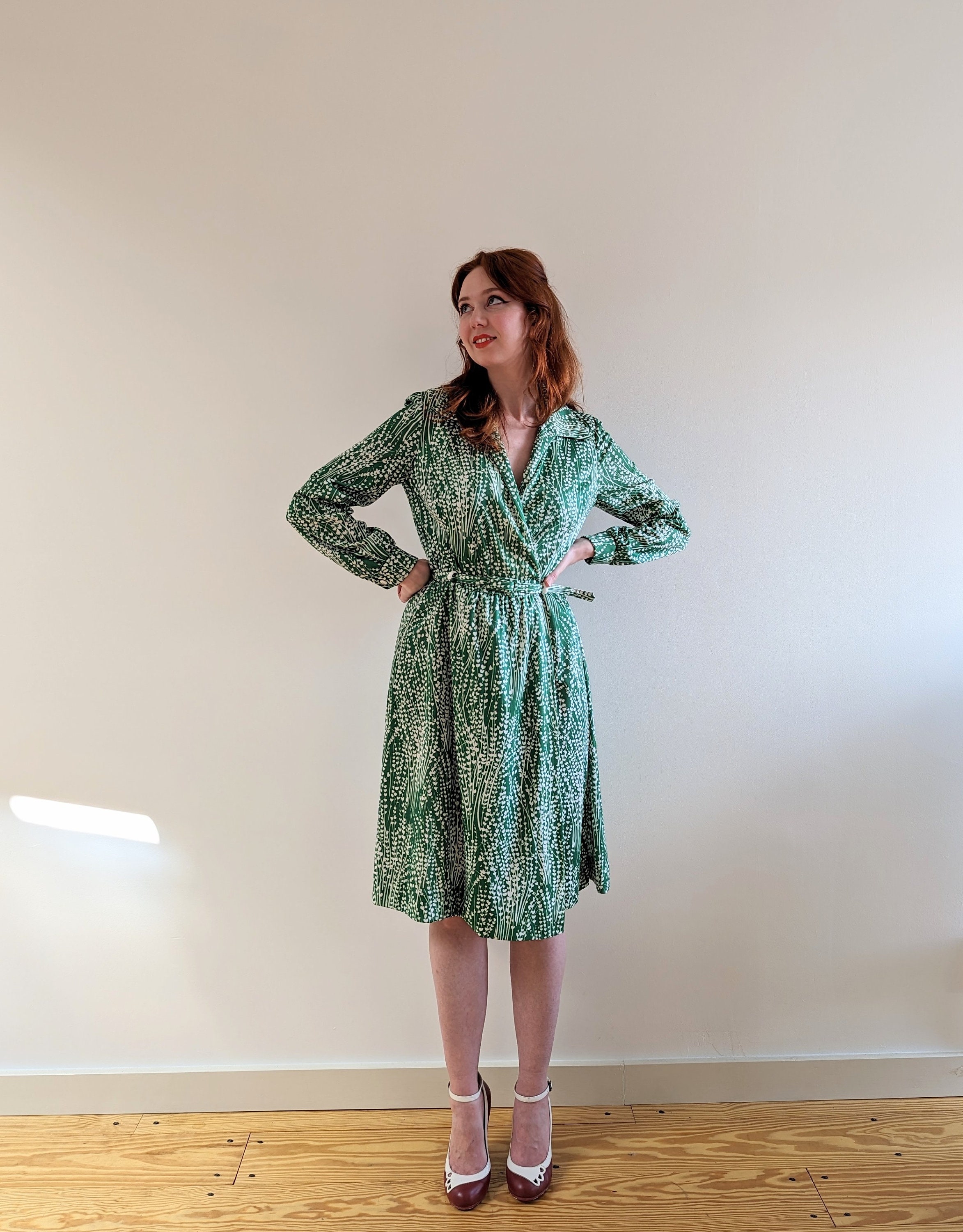 Green Grass Print 1970s Wrap Dress 70s Long Sleeve Green Dress Cross ...