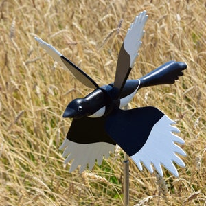 WHIRLIGIG MAGPIE Wooden Bird - Etsy