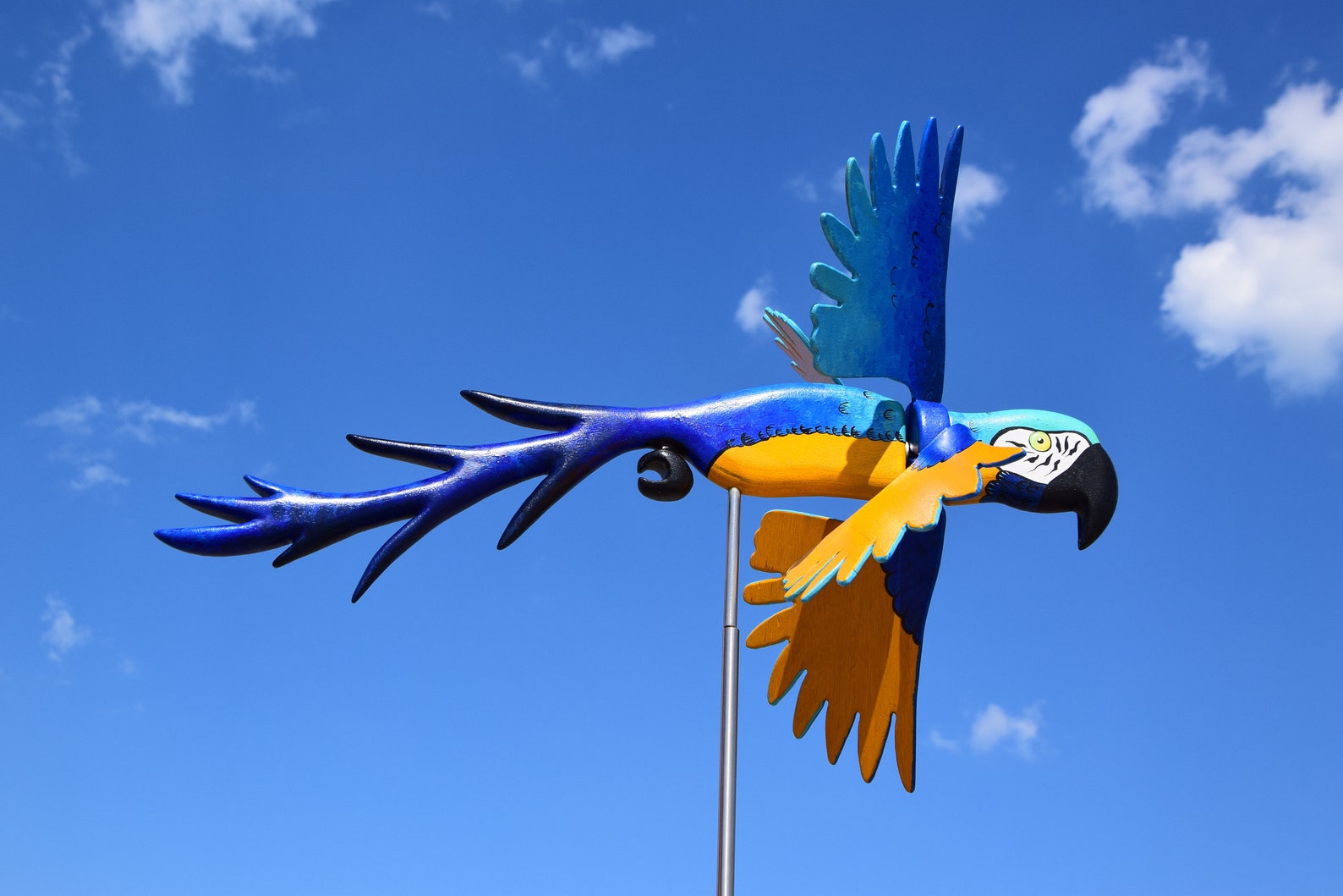 WHIRLIGIG PARROT ARARAUNA - Etsy
