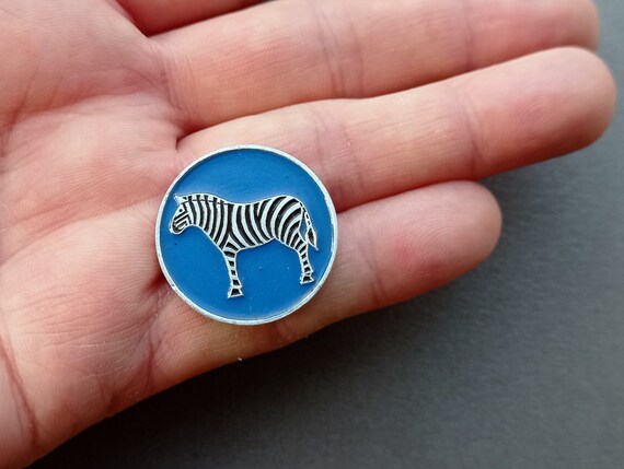 Vintage aluminum badge zebra. animal badge collectibl… - Gem