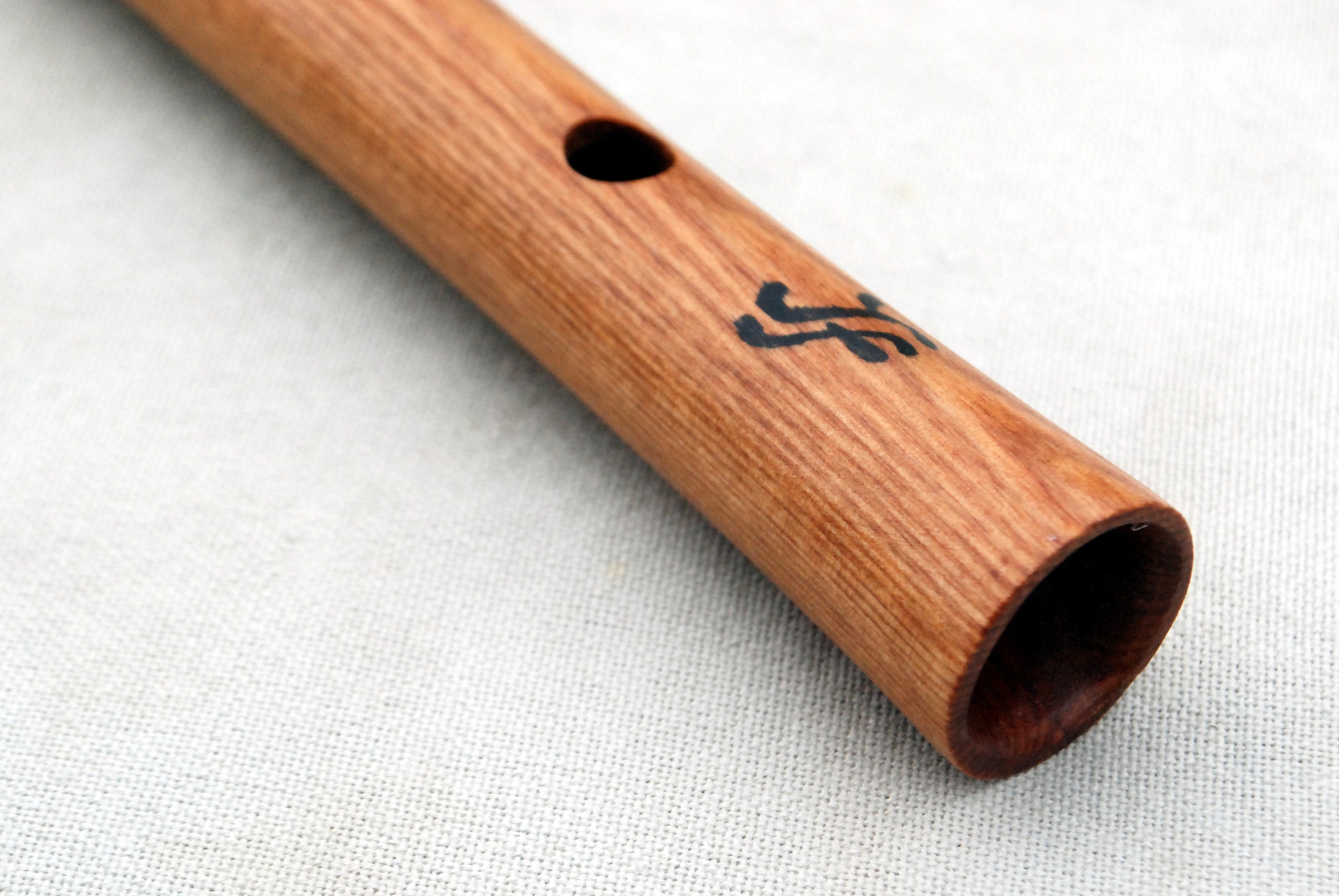 Riroriro, Handcrafted Wooden High-c Penny Whistle, With Case - Etsy