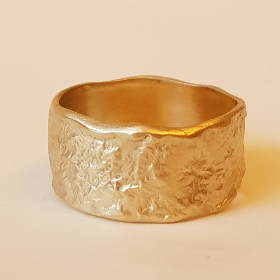 18K Gold Hammered Wedding Band, Wide Gold Ring, Thick Band Ring, Solid ...