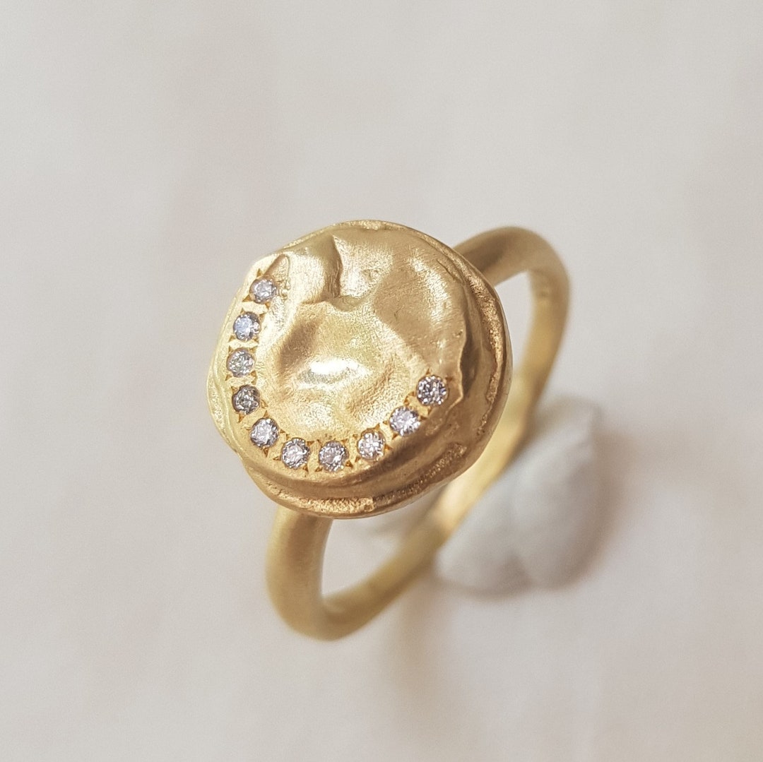 Hammered Gold Diamond Engagement Ring,10 Small Diamonds Ring, Vintage ...