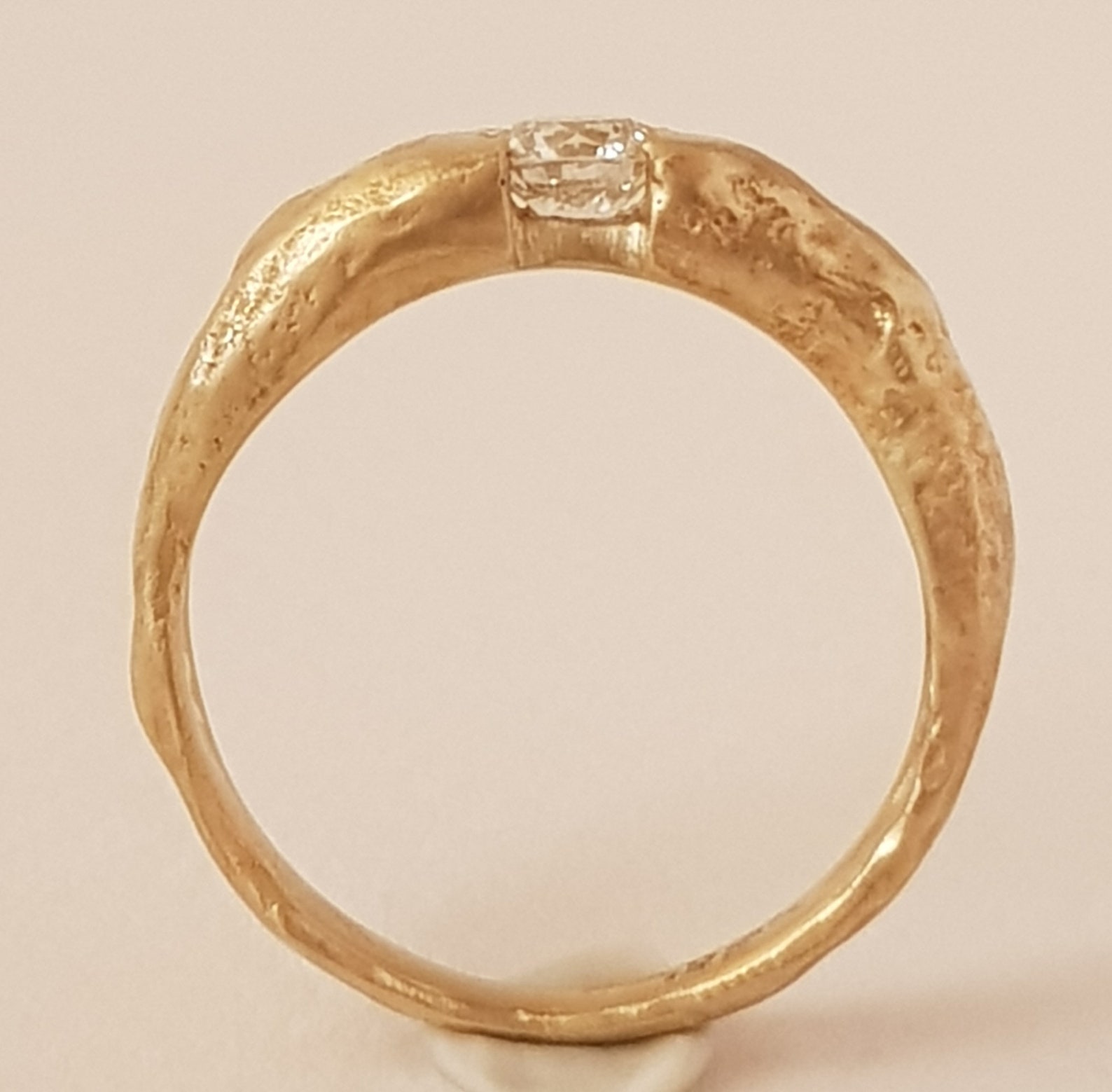 Diamond Engagement Ring 18k Hammered and Textured Gold Ring - Etsy