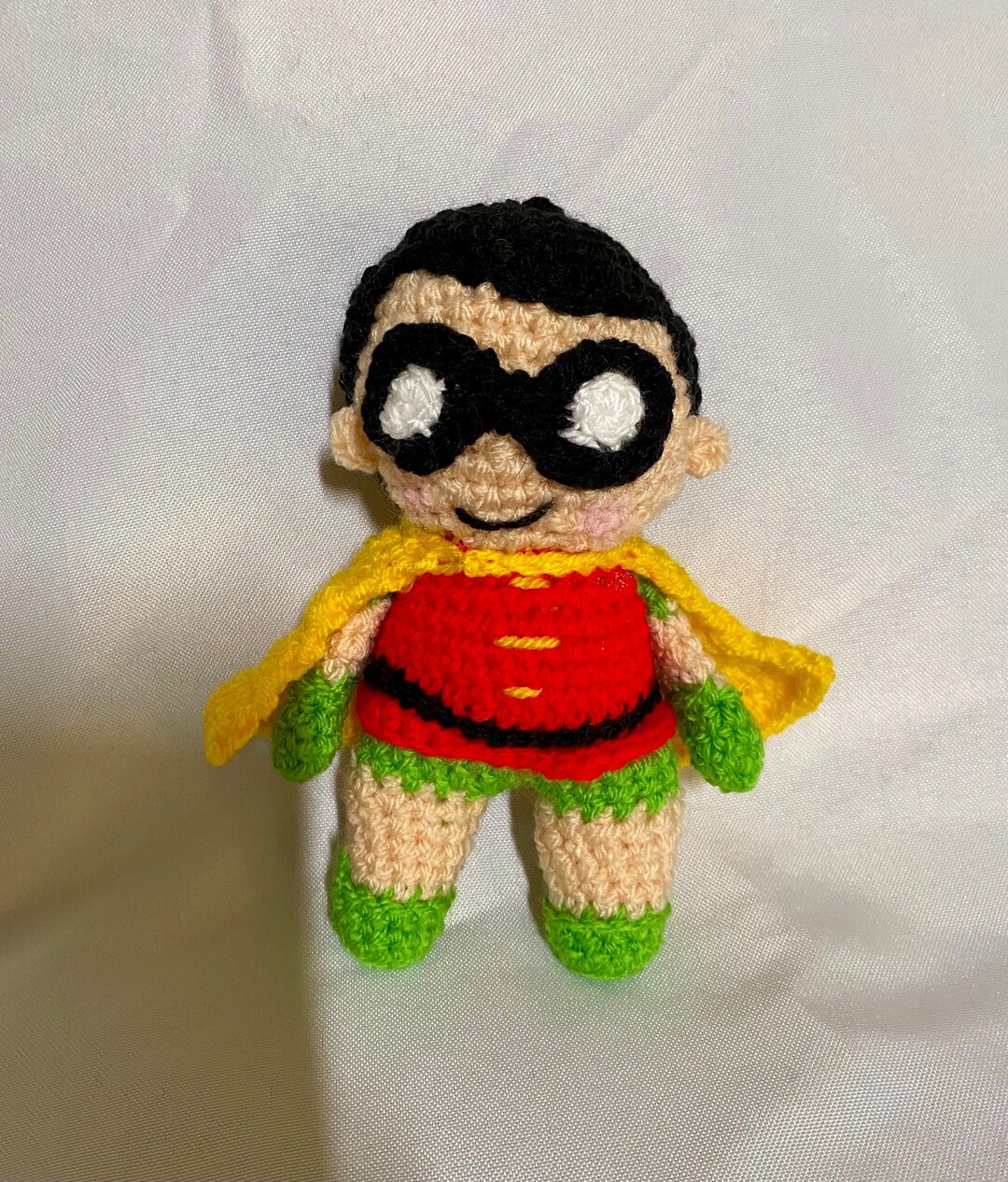 A Crocheted Robin Stuffed Toy/amigurumi/kawaii Styled/stuffed Toy/robin ...