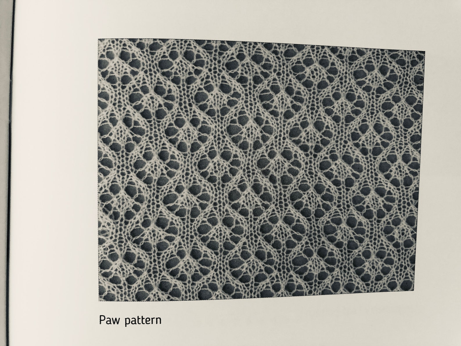 How to Knit Haapsalu Shawl by Siiri Reimann. DIY Book - Handicraft Book ...