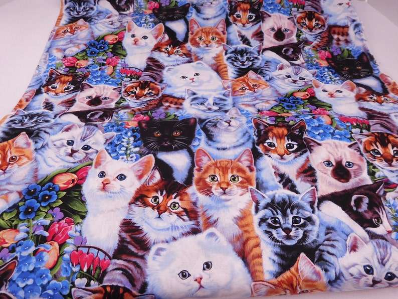 1129 Garden Cats Fabric by the Yard Fat Quarter to Many Yards - Etsy