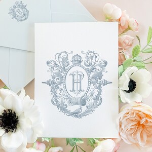 Vintage Oval Crest | Wedding Crest Antique Helmet Knight in Arms With ...
