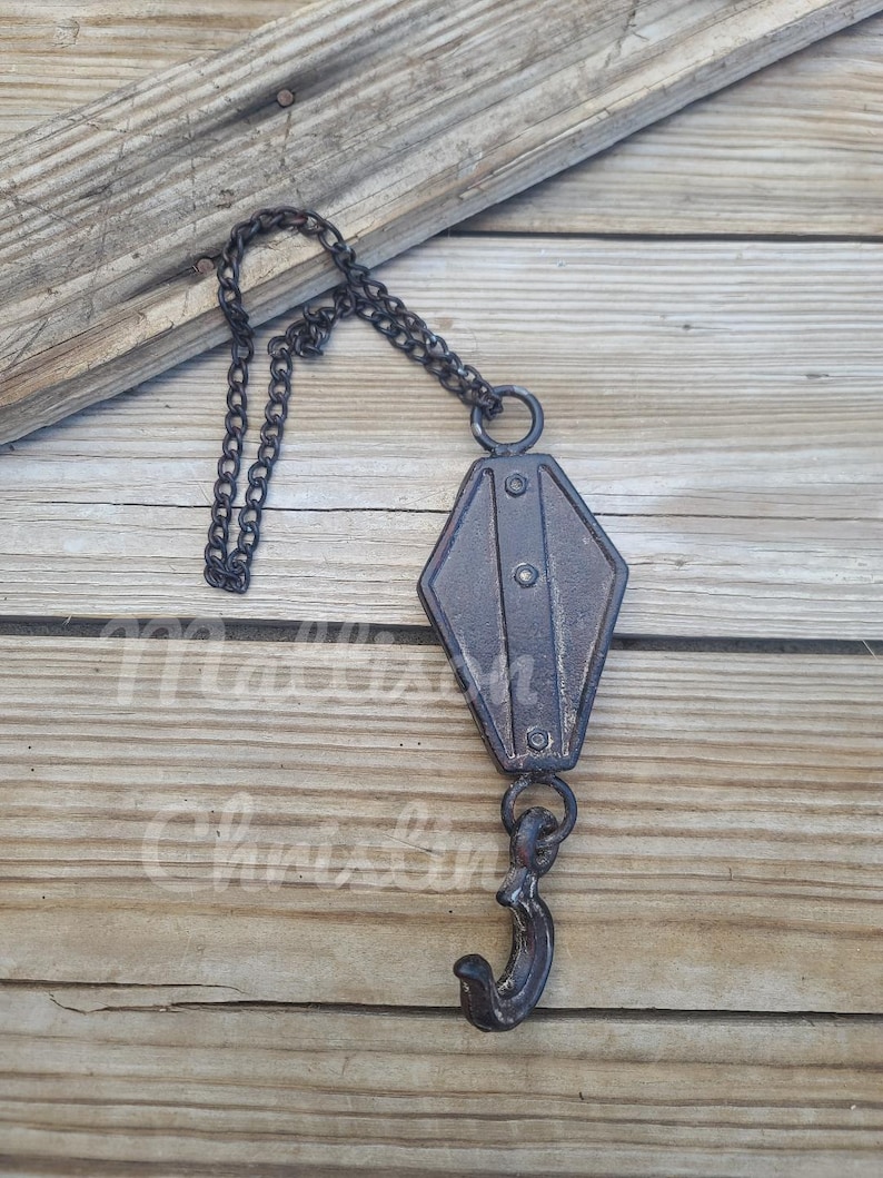Farmhouse Decorative Pulley House - Etsy