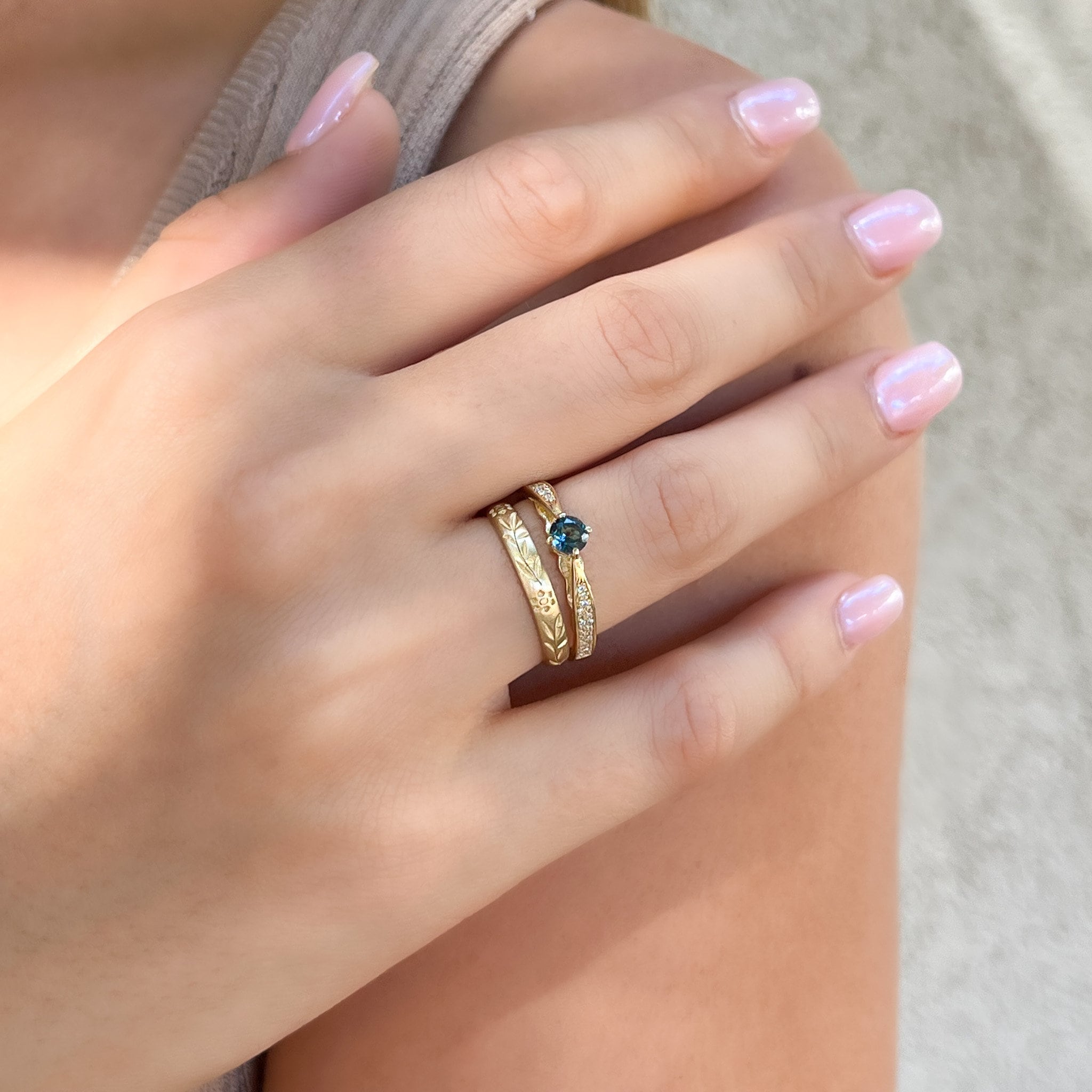 Floral Engraved Wedding Band Flower Wedding Band in Solid Gold Nature ...