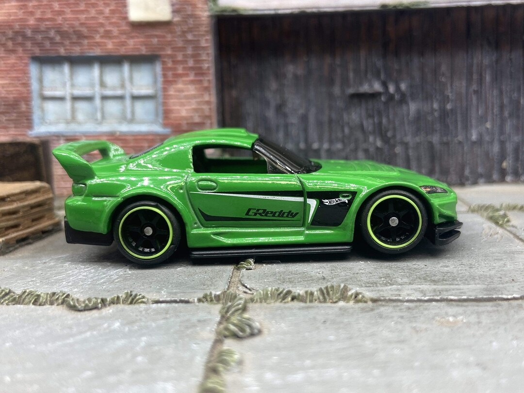 Custom Hot Wheels Honda S2000 in Green With Black and Green 6 Spoke ...
