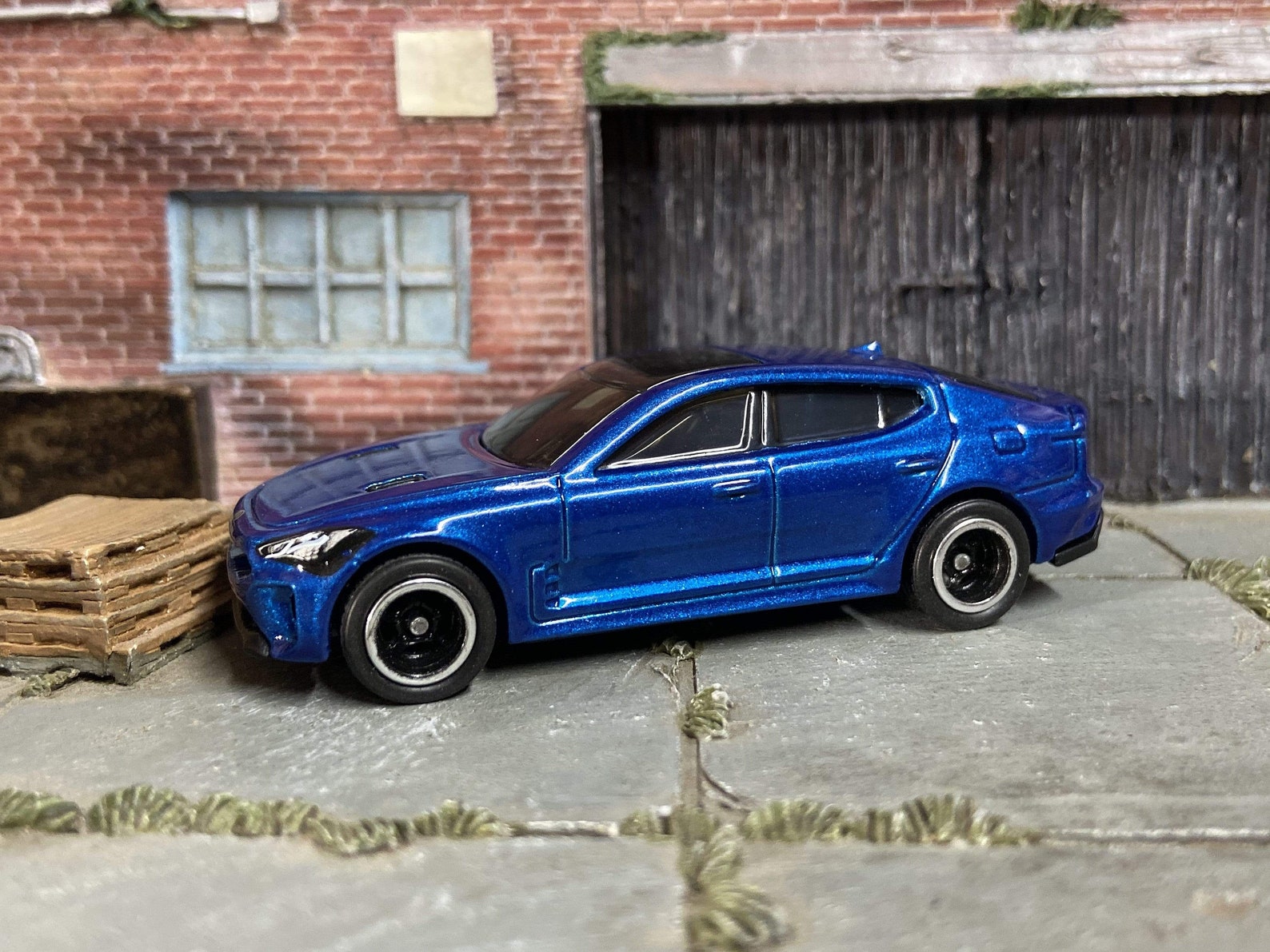 Custom Hot Wheels 2019 Kia Stinger GT in Blue With Black and Chrome 5 ...