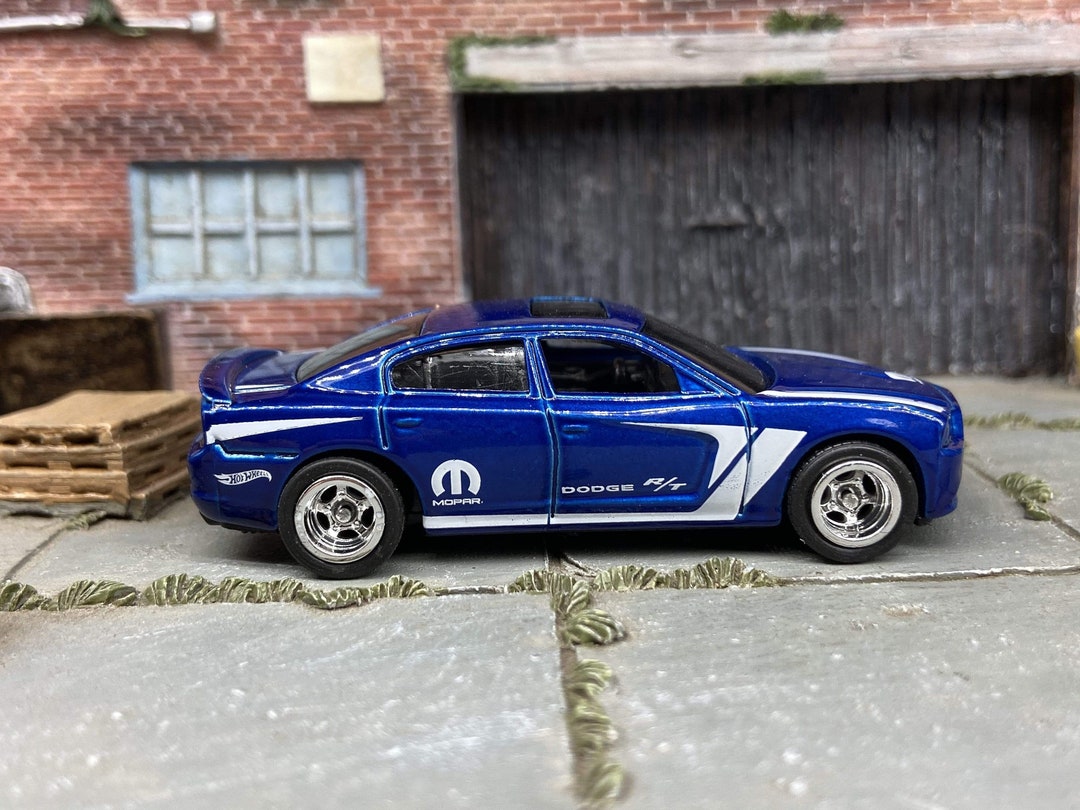 Custom Hot Wheels 2011 Dodge Charger R/T Dressed in Blue and White With ...