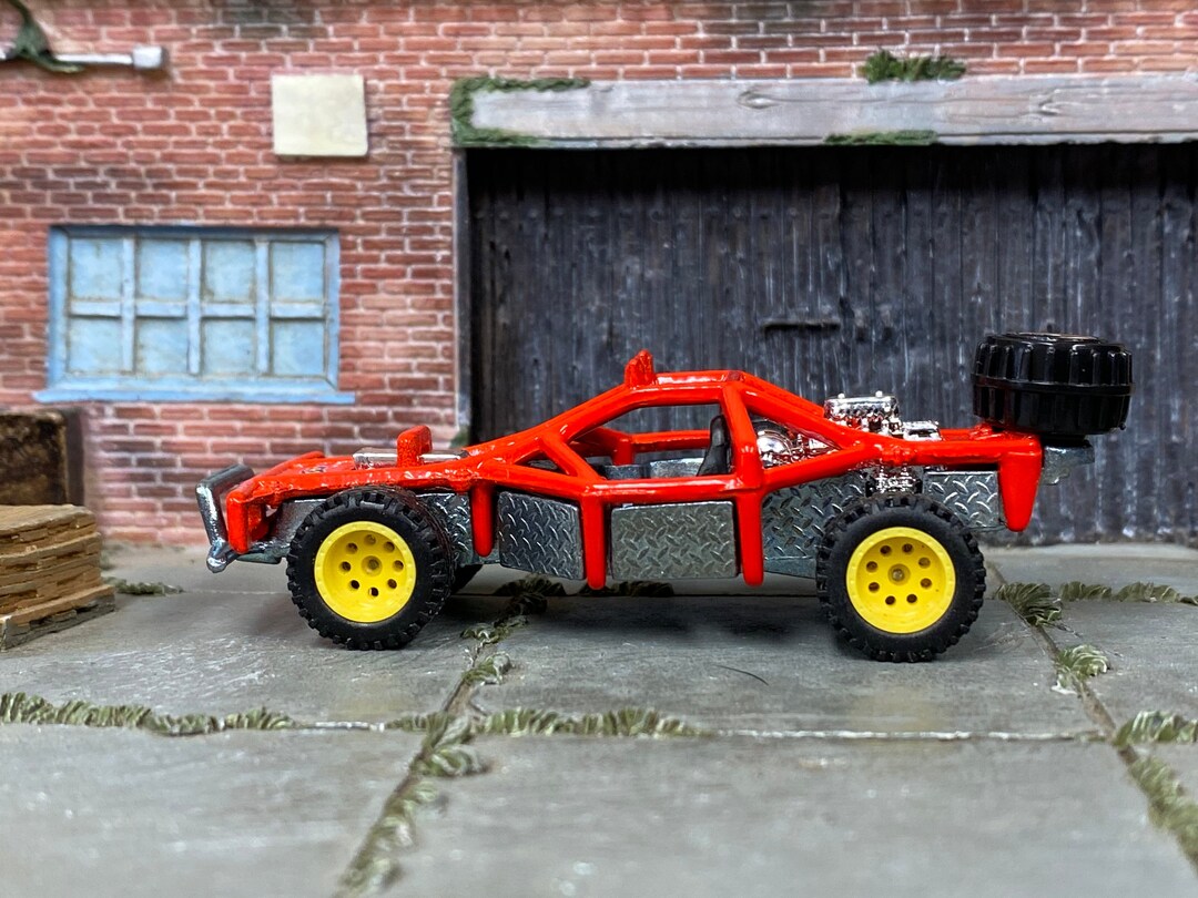 Custom Hot Wheels Roll Cage Dune Buggy San Rail Red Yellow Bead Lock ...