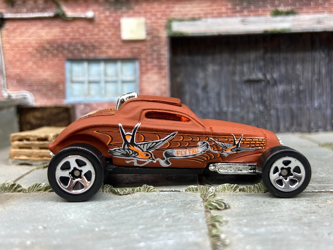 Loose Hot Wheels Soo Fast Deuce Roadster Hot Rod Dressed in Red Primer ...