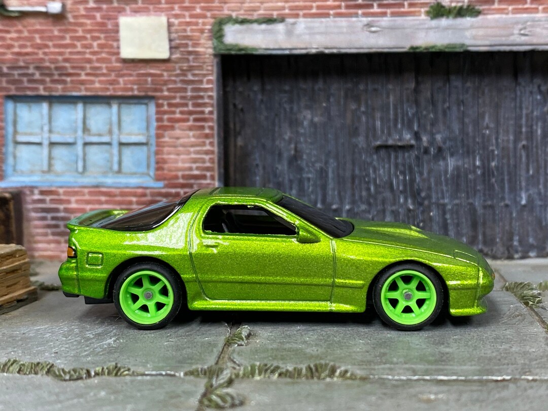 Custom Hot Wheels 1989 Mazda Rx7 Savanna Green Green 6 Spoke Wheels ...
