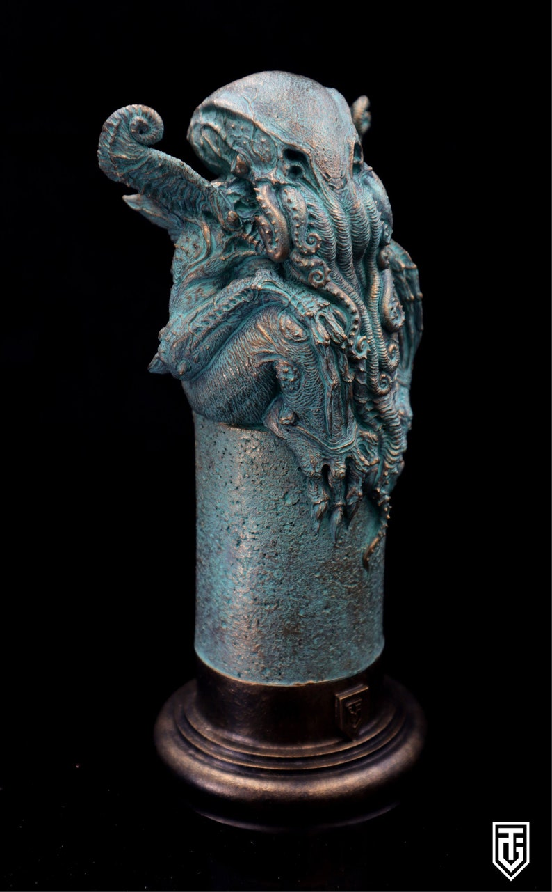 Cthulhu Idol: H.P. Lovecraft Resin Statue (17.5cm) - Etsy