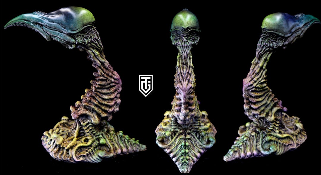 Alien Xenomorph Altar Limited Painted Ver . - Etsy
