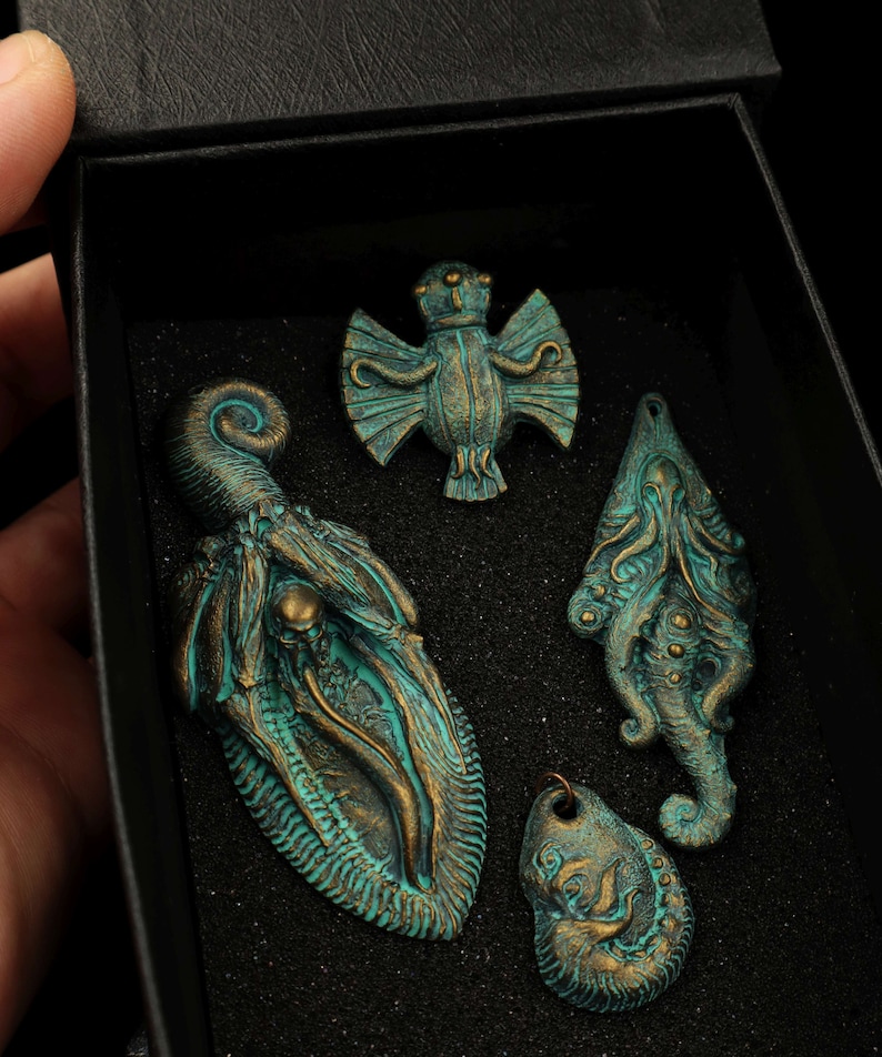 Lovecraft Cthulhu Necklace Pendant Amulets. H.P. LOVECRAFT - Etsy