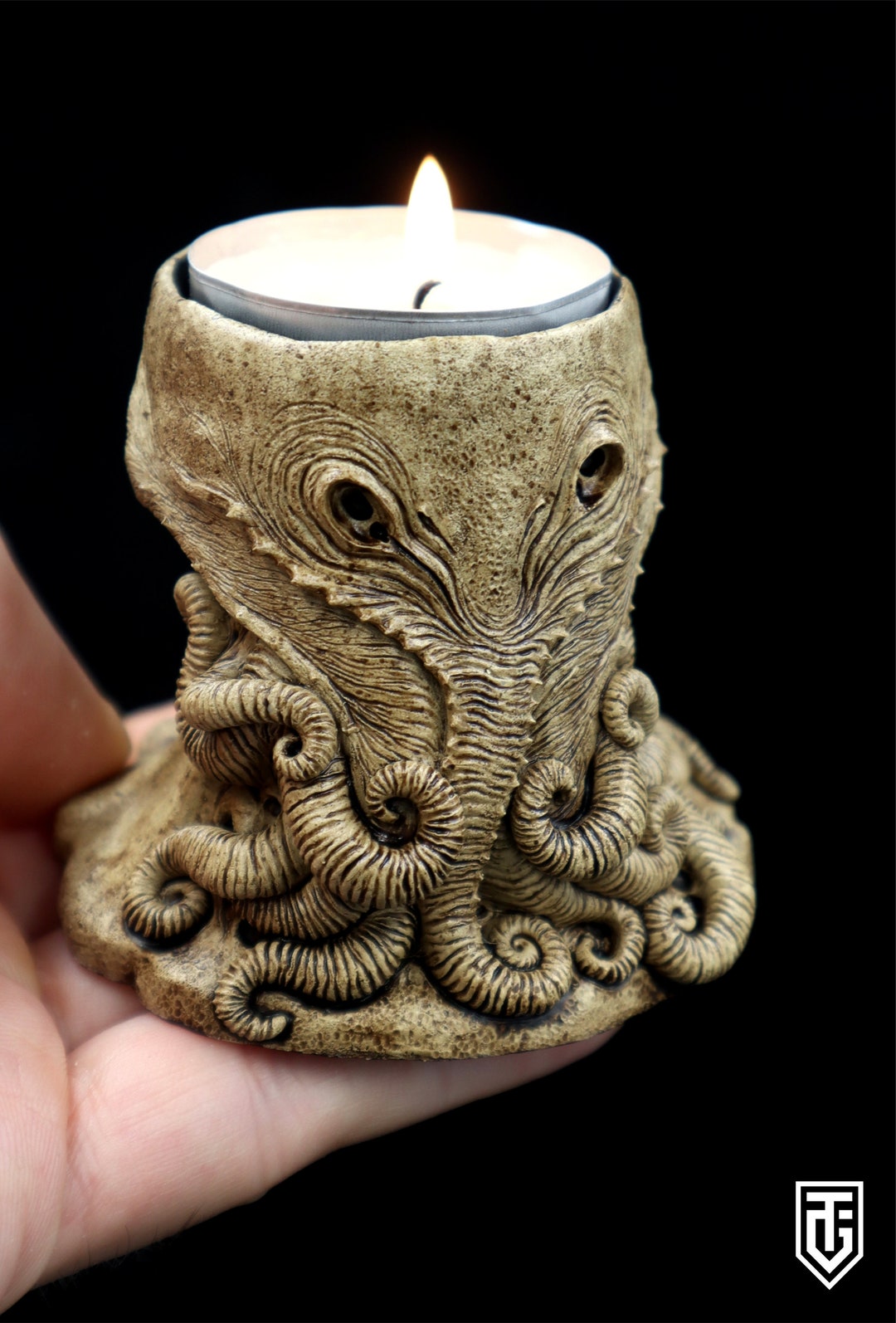Cultist's Cthulhu Nightmare Candle Holder . H.p.lovecraft Luxury ...