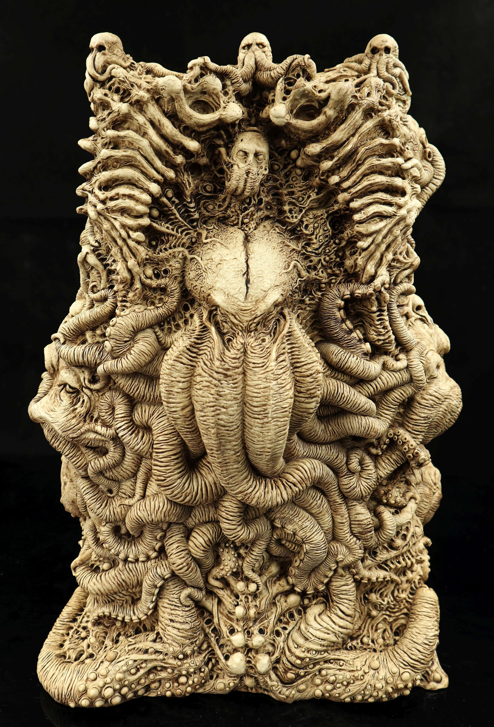 Cthulhu Myth Altar/h.p.lovecraft /bone Painted Ver. - Etsy