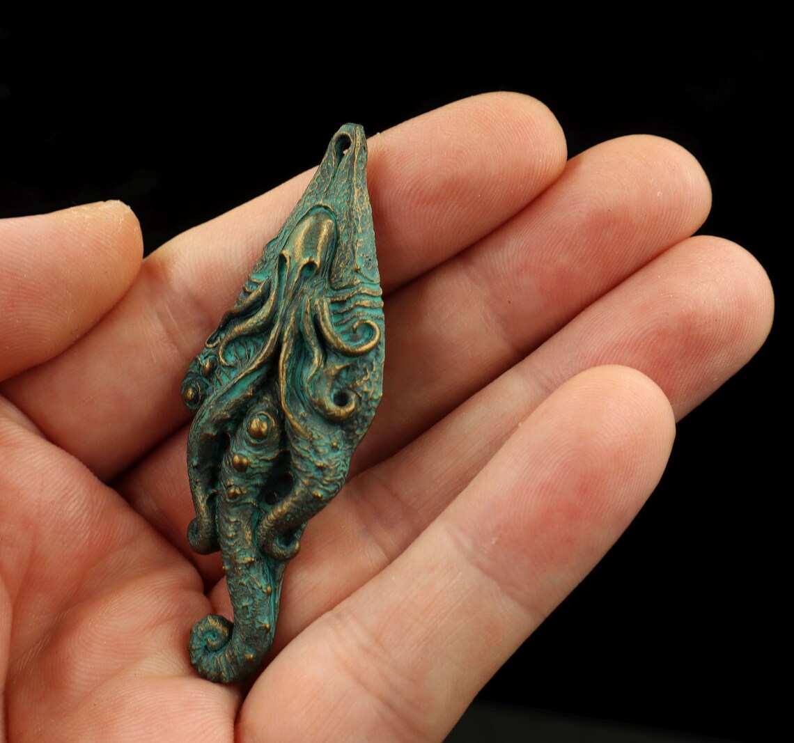 Lovecraft Cthulhu Necklace Pendant Amulets. H.P. LOVECRAFT Mythos ...
