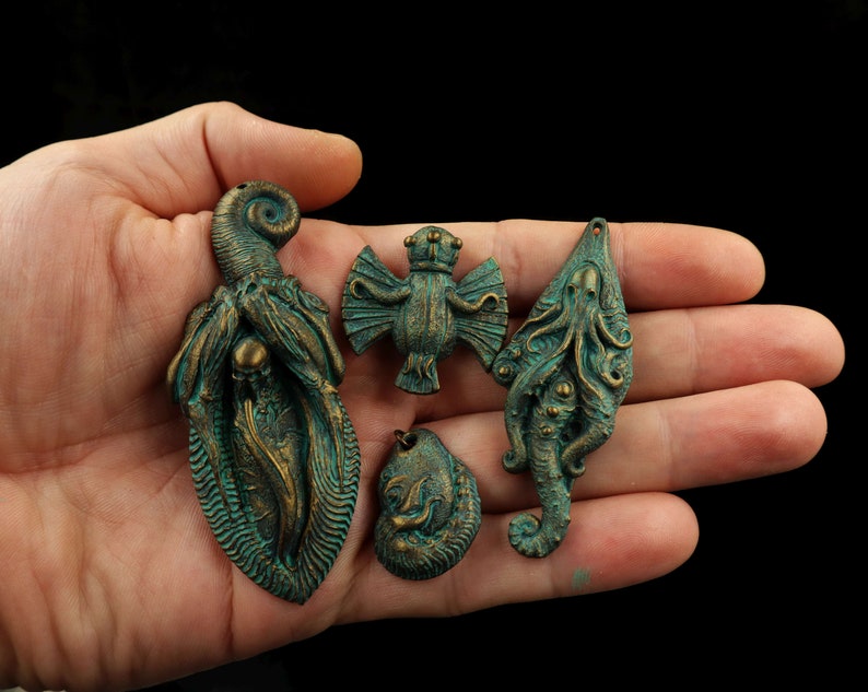 Lovecraft Cthulhu Necklace Pendant Amulets. H.P. LOVECRAFT - Etsy