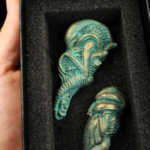 Alien Xenomorph Pins Set of 2. Limited Edition Handmade Collectible ...