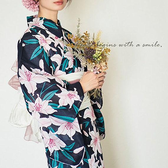 Japanese Summer Wear YUKATA. Cute Design. Navy Lily. | Etsy