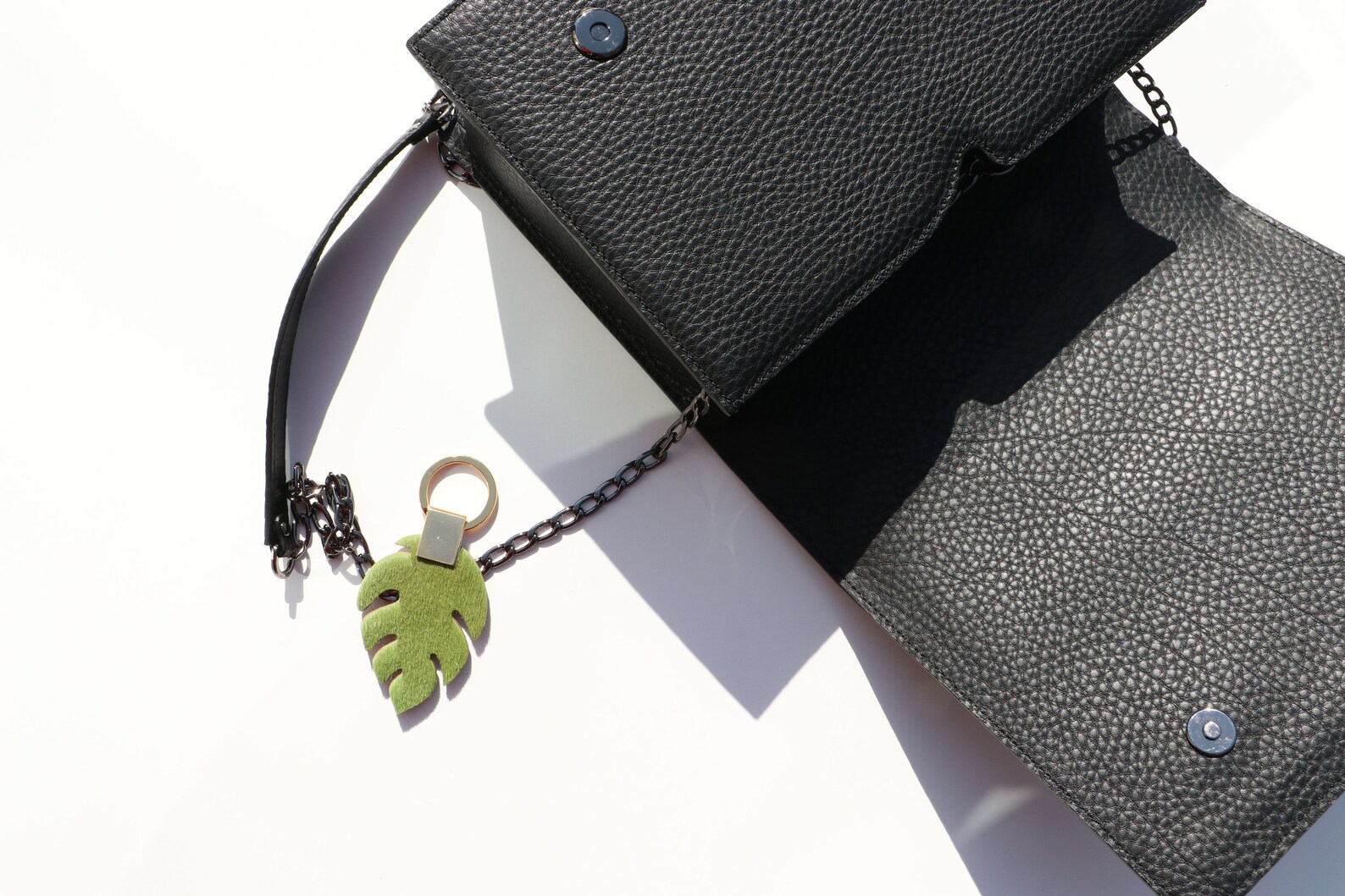 Leaf Leather Keychain, Keyring, Bag Charm Accessory Monstera Leaf - Etsy