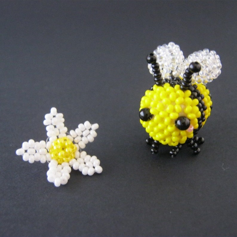 Beaded Bee Queen Honey. Beading Tutorial PDF | Etsy
