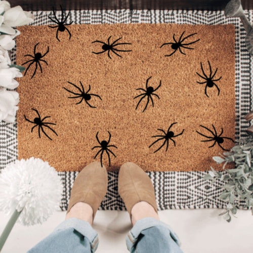 Spider Creepy Halloween Doormat I Scary Doormat Welcome Mat - Etsy