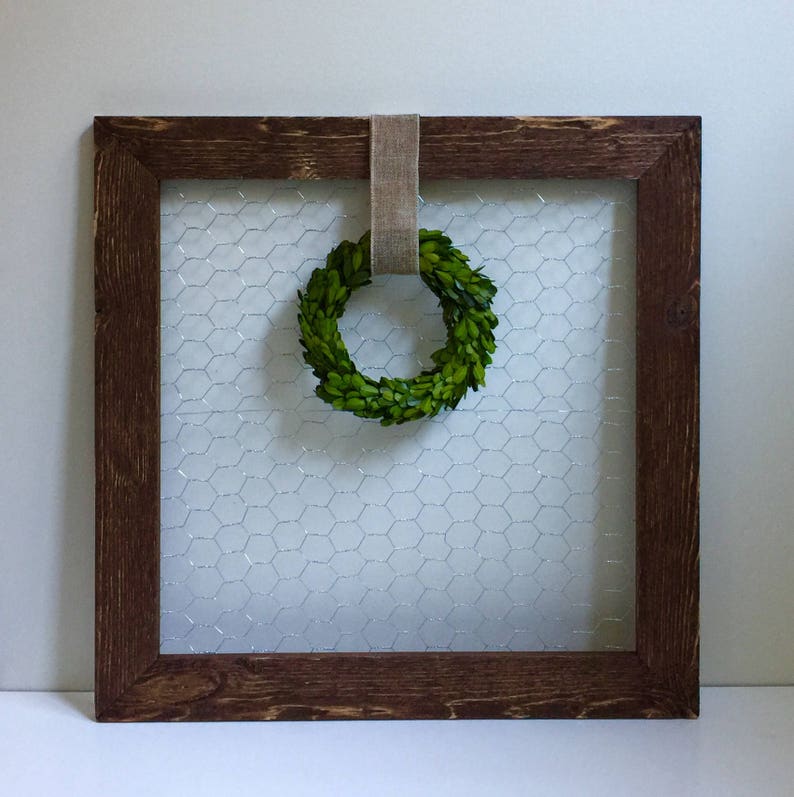 Farmhouse Wood Framed Wire Board With Preserved Boxwood Wreath|wood ...