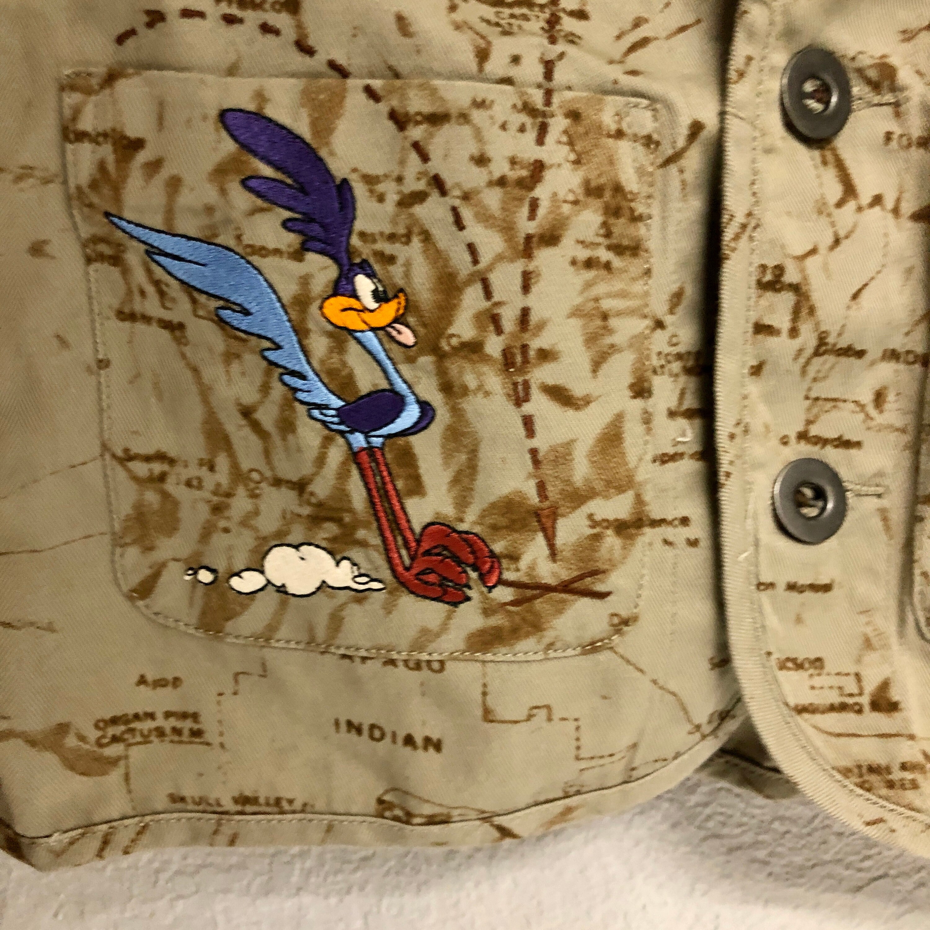 Cute 90s Wile E Coyote and Roadrunner Vintage Khaki Map Vest Warner ...