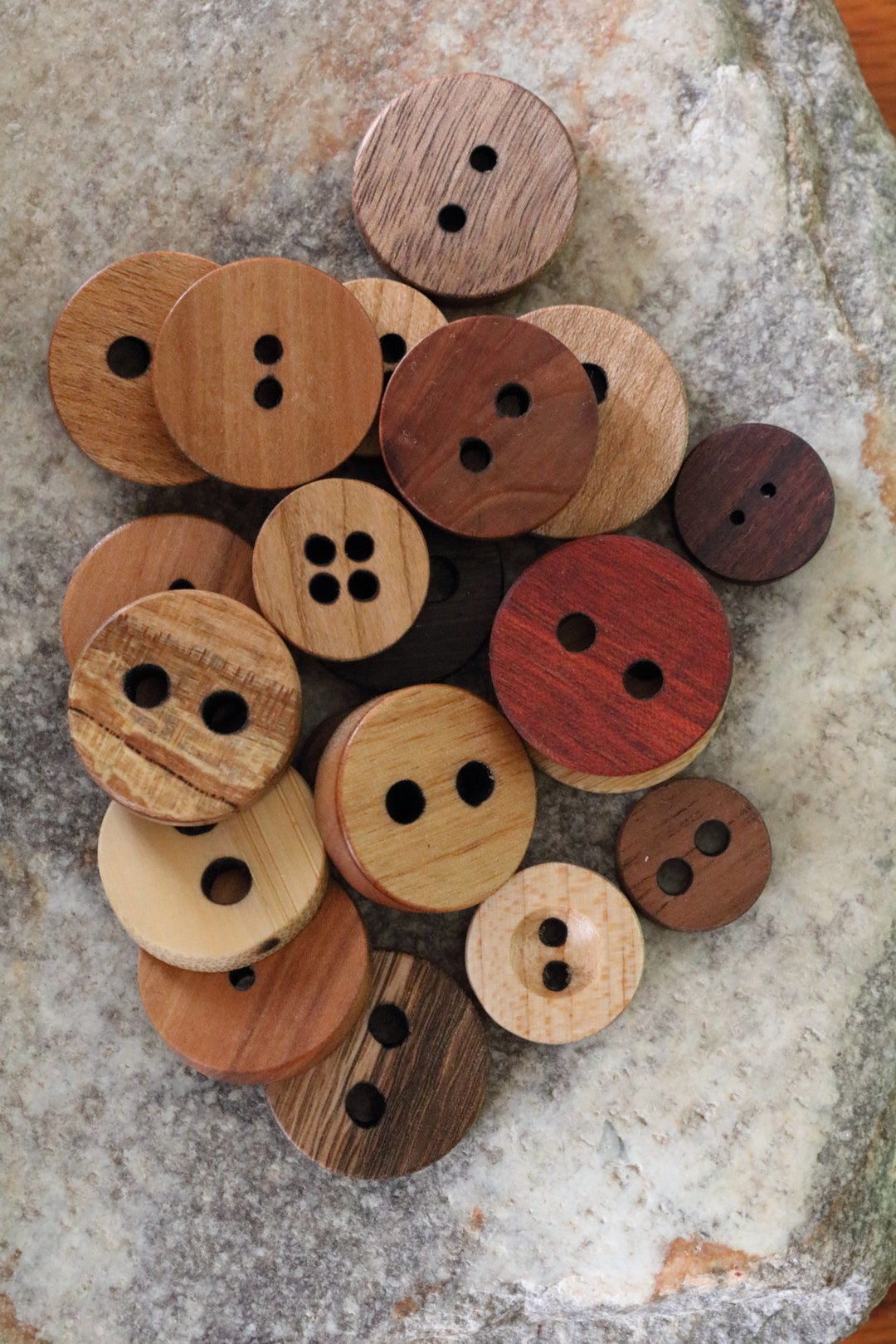 20 Pcs Mixed Medium and Large Hardwood Buttons, Button Grab Bag, Button ...