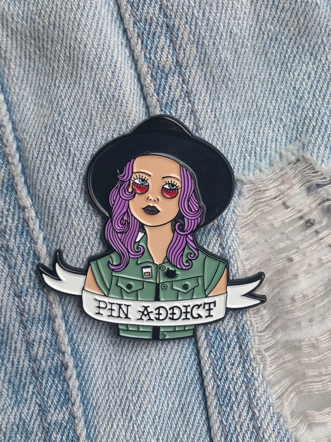 Pin Addict Lady- Enamel Pin - Etsy