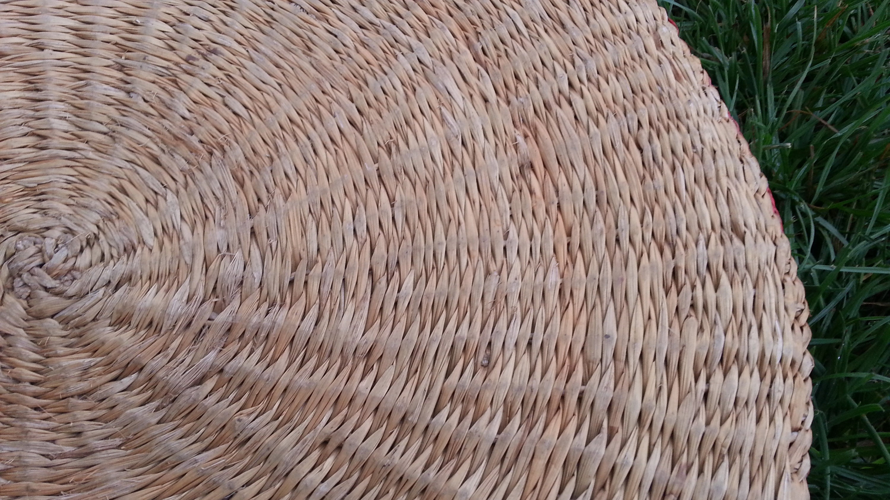 Straw Pad / Wicker Backing / Serving Tray / Round Doily / - Etsy
