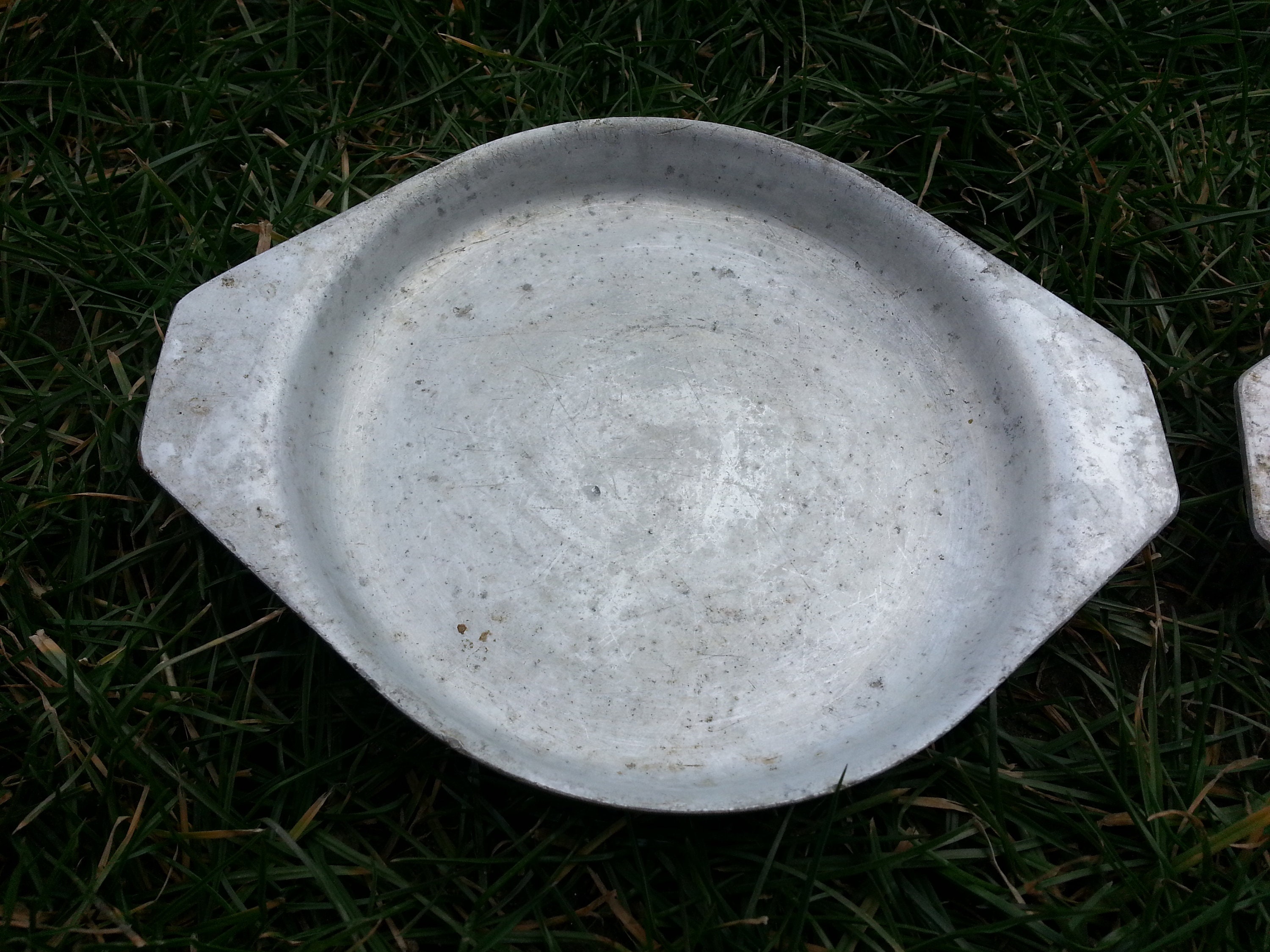 Set of 2 Aluminum Plates / Vintage Plates / Old Plates / Flower Stand ...