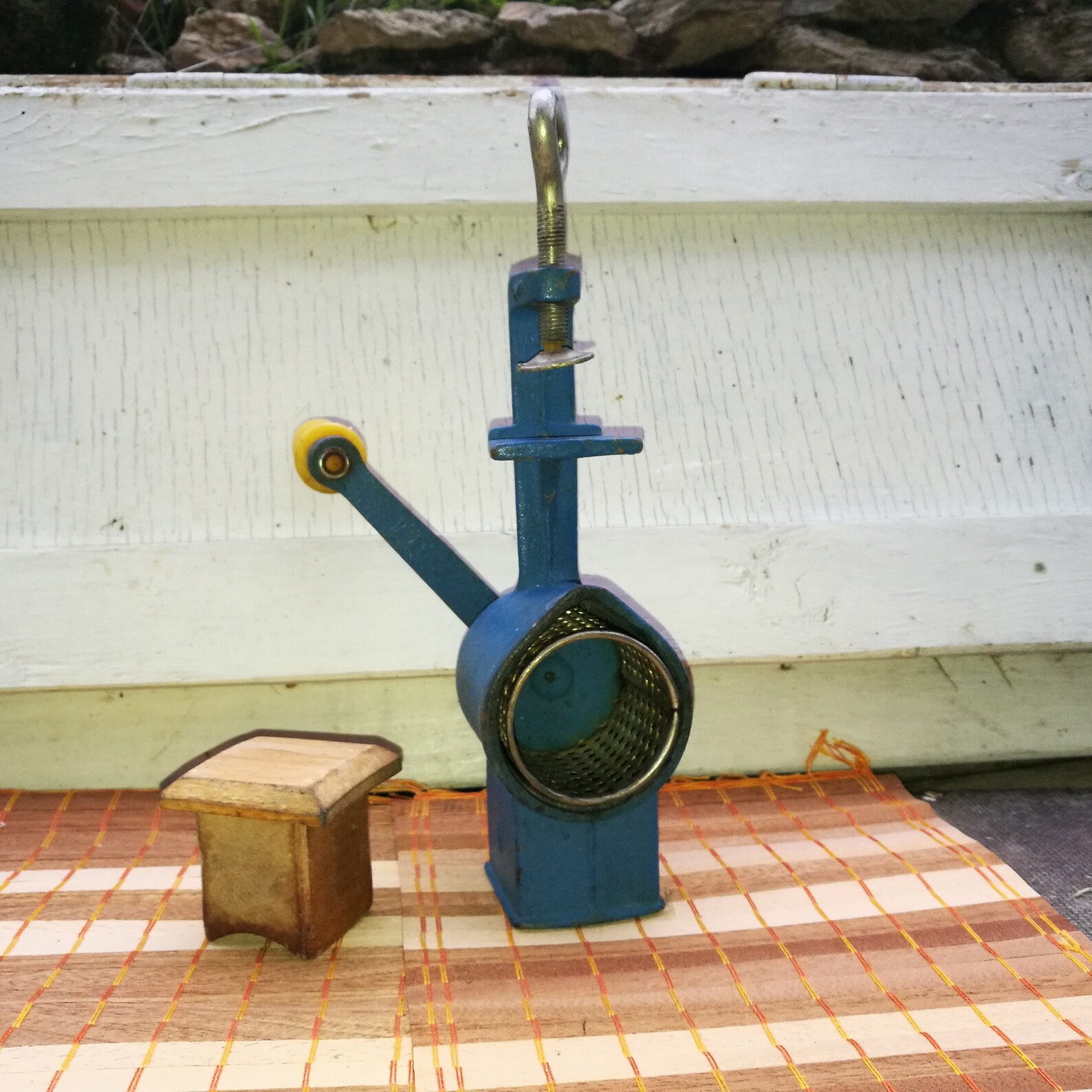 Kitchen Appliance / A Walnut Kernel / Walnut Grinder / Kitchen - Etsy