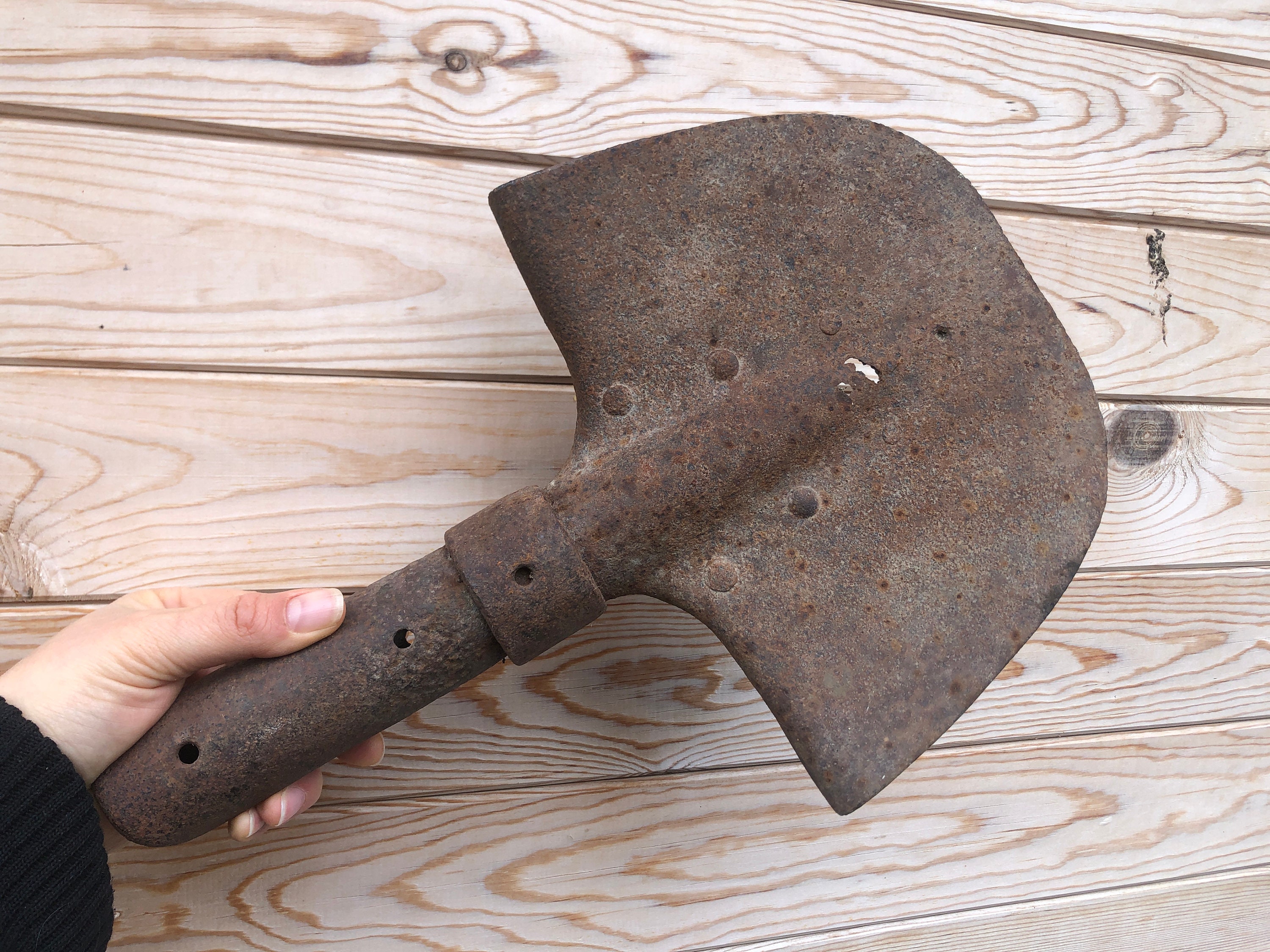 An Old Shovel / Vintage Shovel / Antique Shovel / A Small Shovel ...