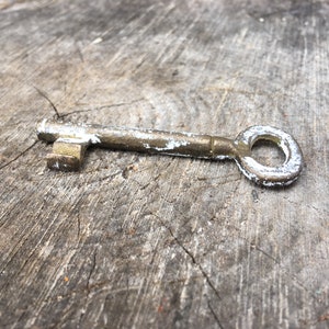 Old Key / Vintage Key / Rustic Decor / Farmhouse Decor / Great for ...