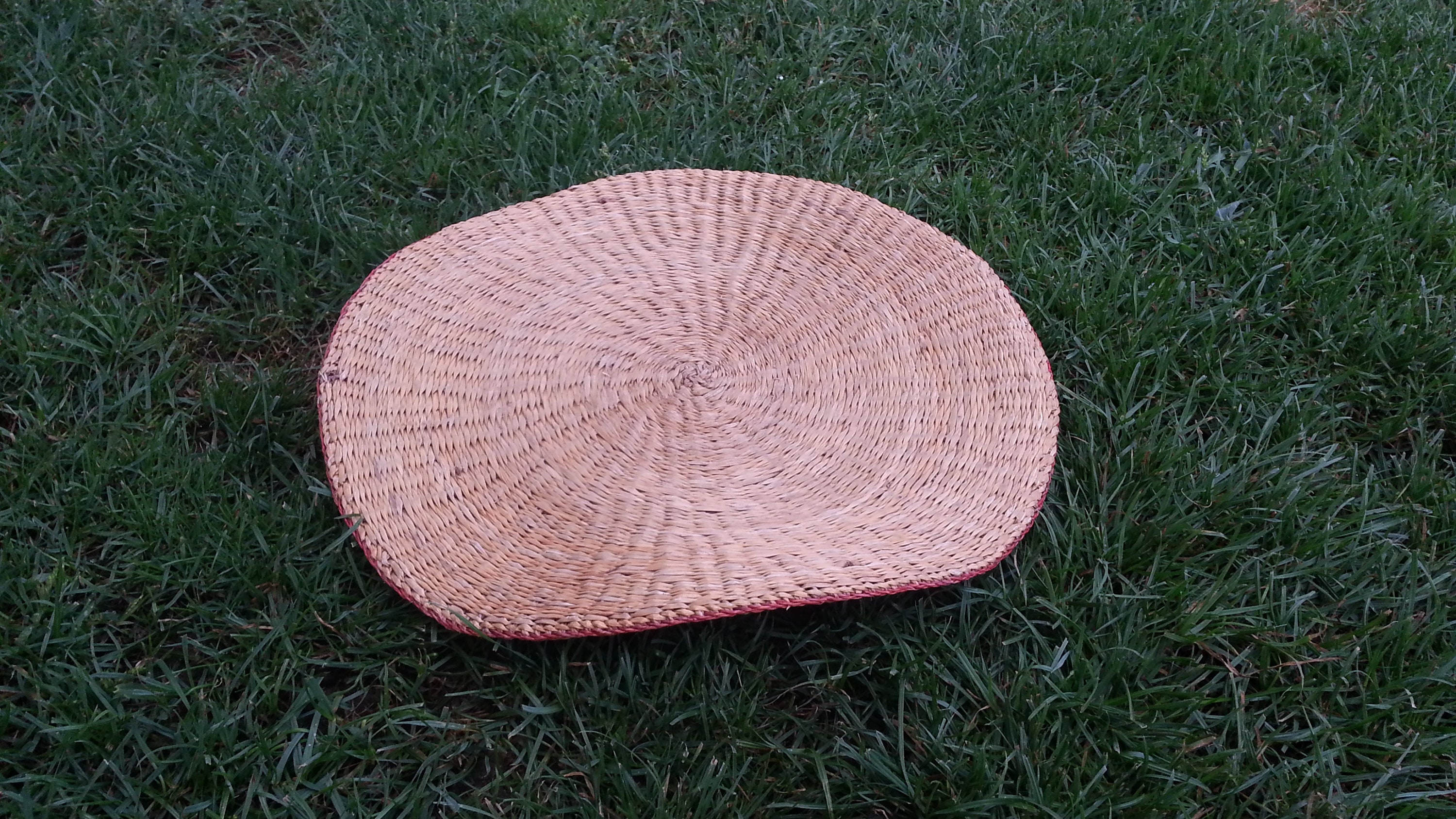 Straw Pad / Wicker Backing / Serving Tray / Round Doily / - Etsy