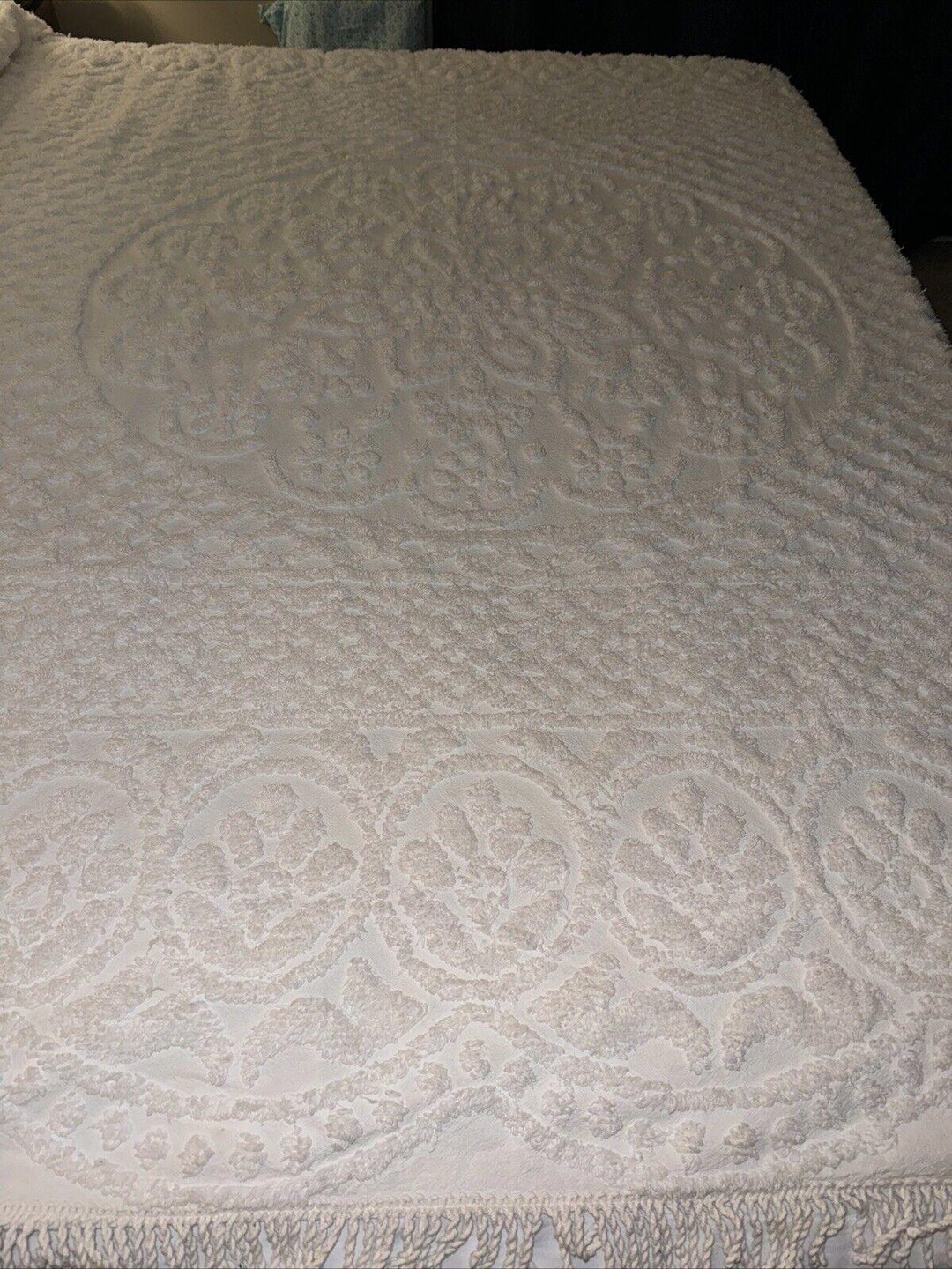 Vintage White Floral Fringed Border Cotton Chenille Twin Bedspread ...
