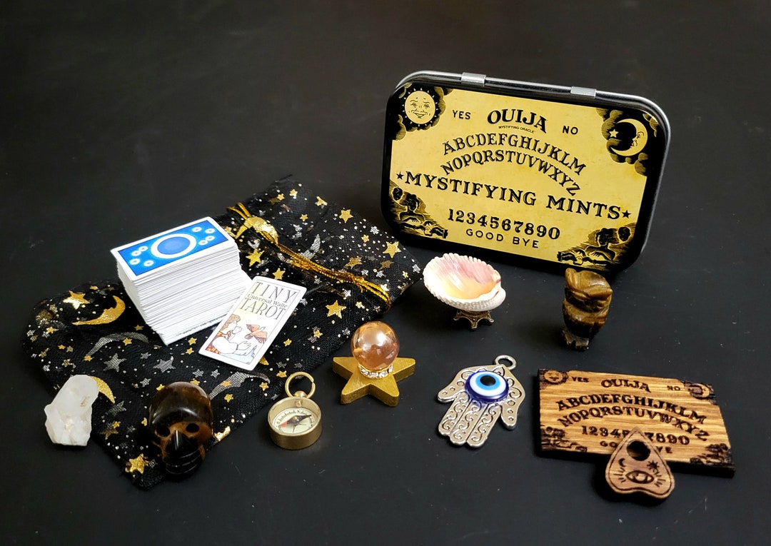 POCKET FORTUNE TELLER Kit in Ouija Altoid Tin: Universal Waite - Etsy